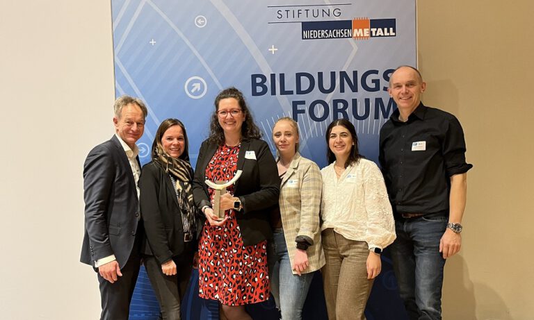 Ehrung für außerordendliches Engagement – Schule am Osterfehn